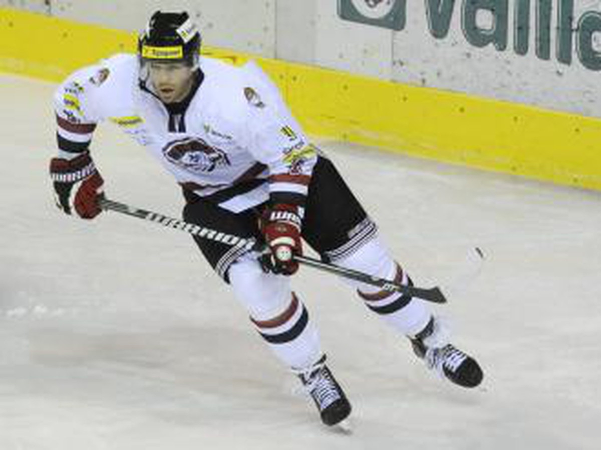 Handzuš po rokoch na sviatky doma, chce zlepšiť výkony v NHL | Športky.sk